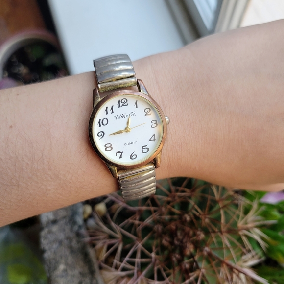 Accessories | Vintage Qq Quartz Watch | Poshmark